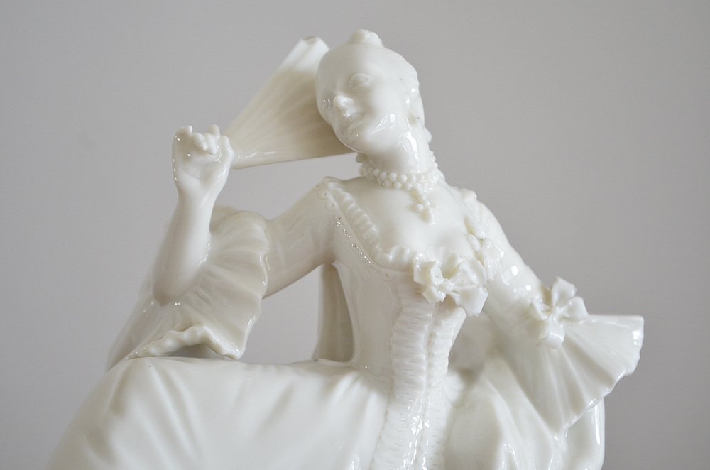 Porcelain Dancer by Anton Buselli for Nymphenburg, 1940s for sale at Pamono