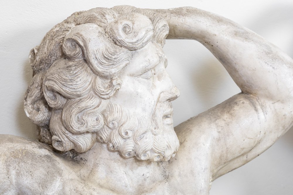 20th Century Roman Figures, Set of 2 for sale at Pamono