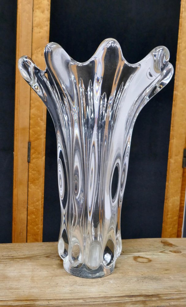 Hand Blown Crystal Vase from Art Vannes, 1920s for sale at Pamono
