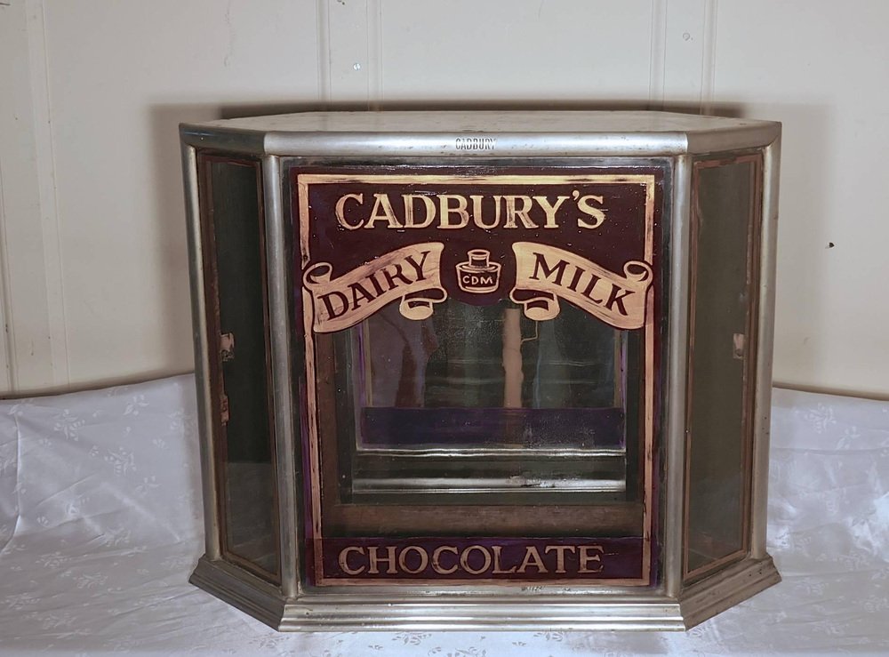 Art Deco Cadburys Sweet Shop Display Cabinet, 1920s for sale at Pamono