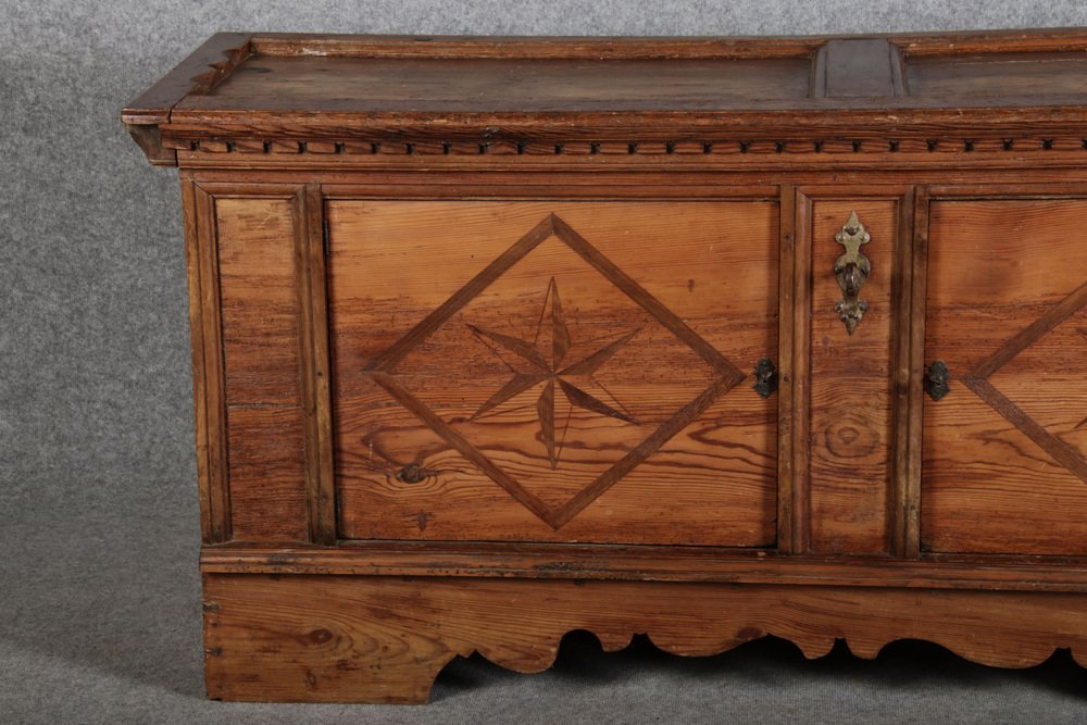 Large Antique Baroque Chest, 1700 for sale at Pamono