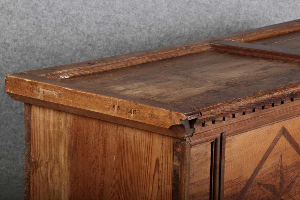 Large Antique Baroque Chest, 1700 for sale at Pamono