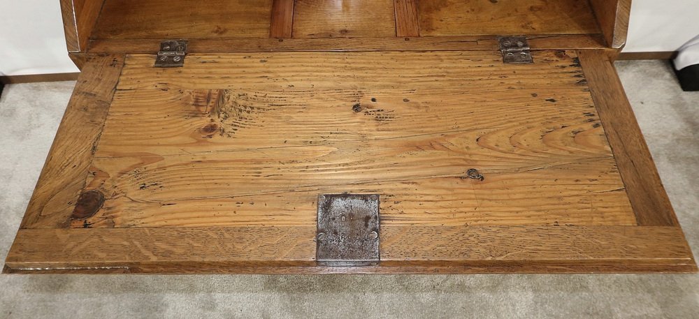 Small Oak Slope Desk for sale at Pamono