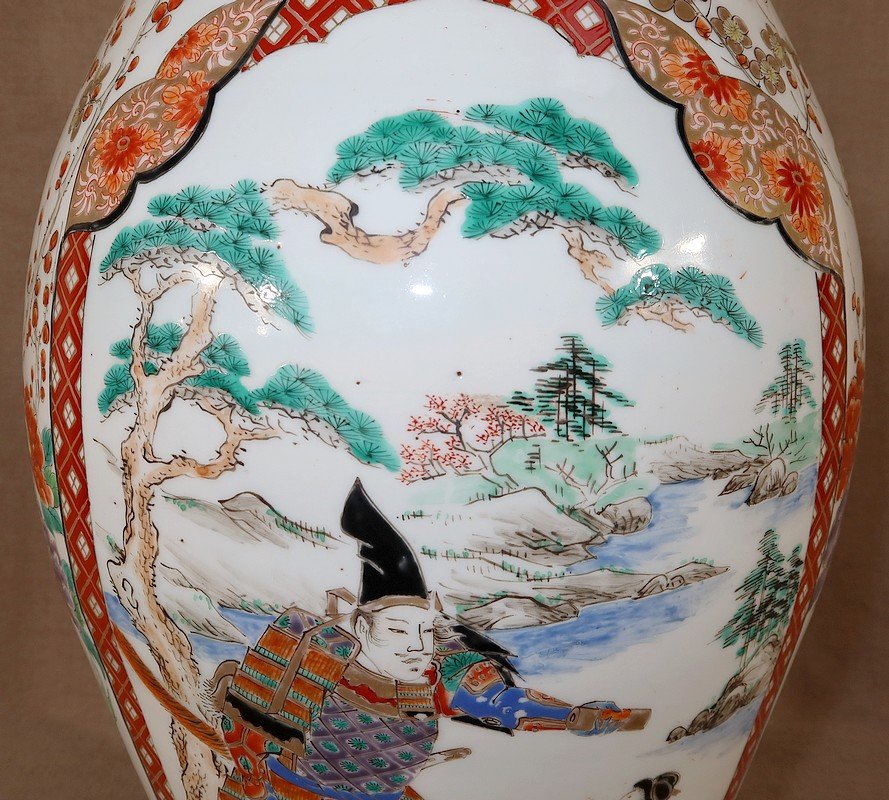 Large Japanese Porcelain Vase for sale at Pamono