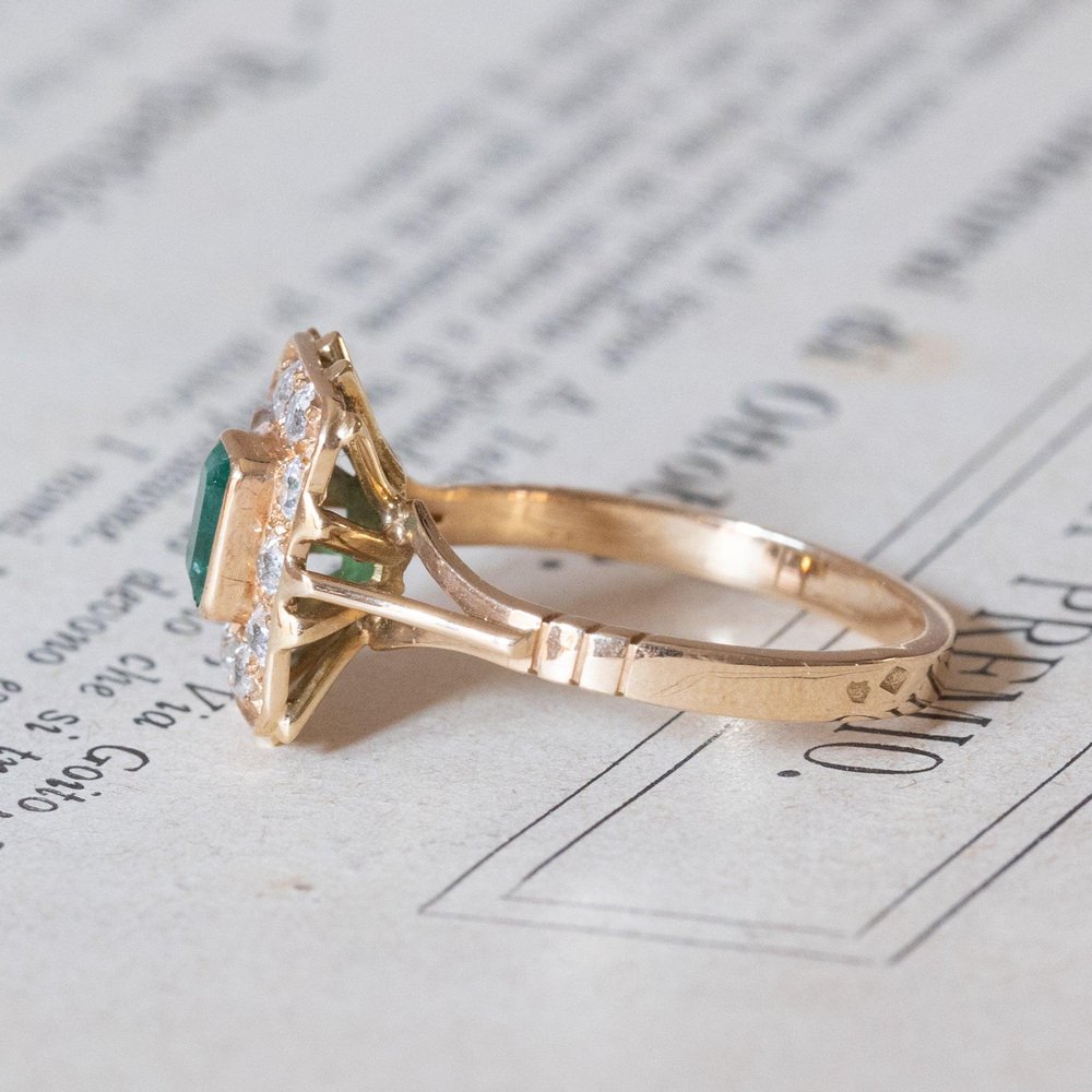 Vintage 18 Karat Gold Gänseblümchen Ring mit Smaragd und Diamanten ...