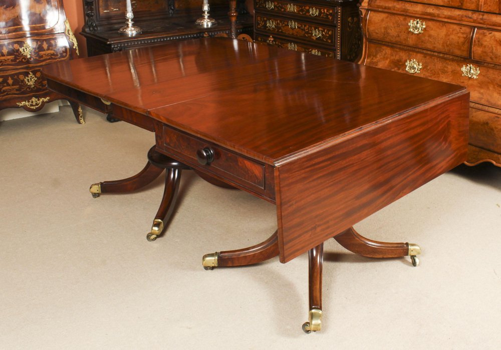 19th Century Regency Metamorphic 3-Pillar Dining Table for sale at Pamono