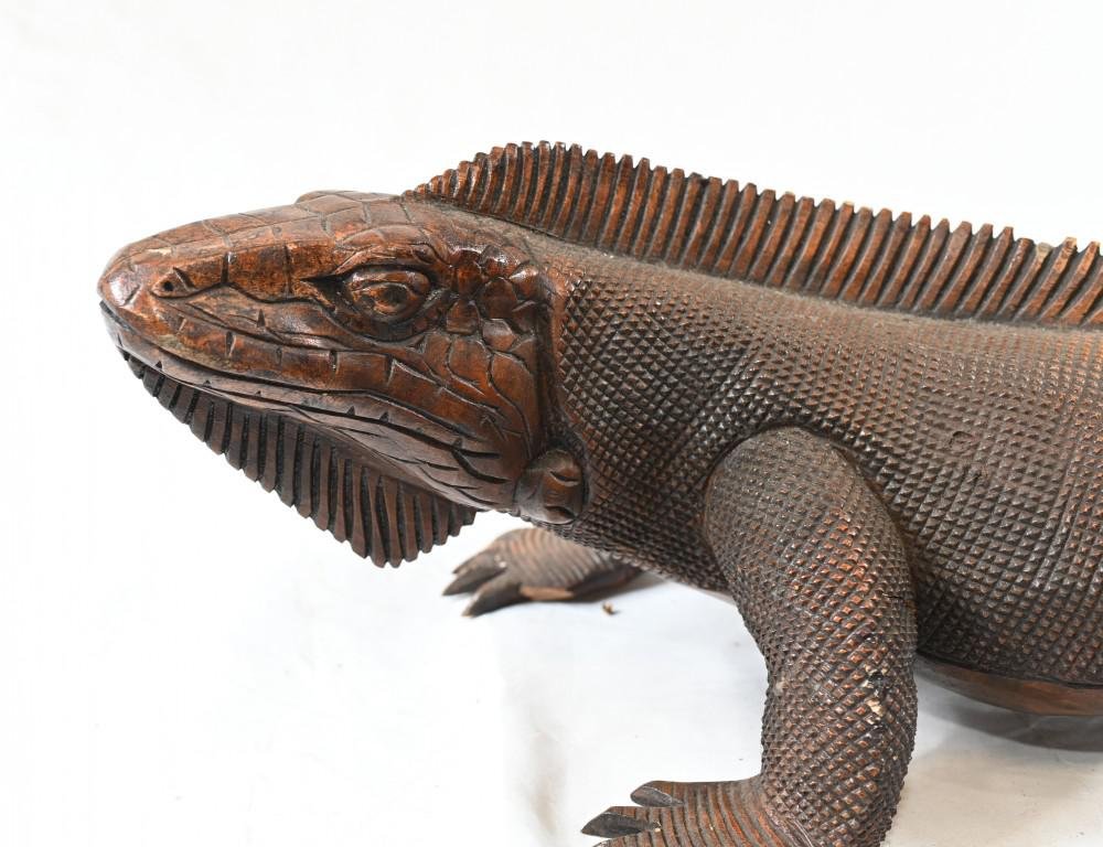 Hand Carved Komodo Dragon Sculpture for sale at Pamono
