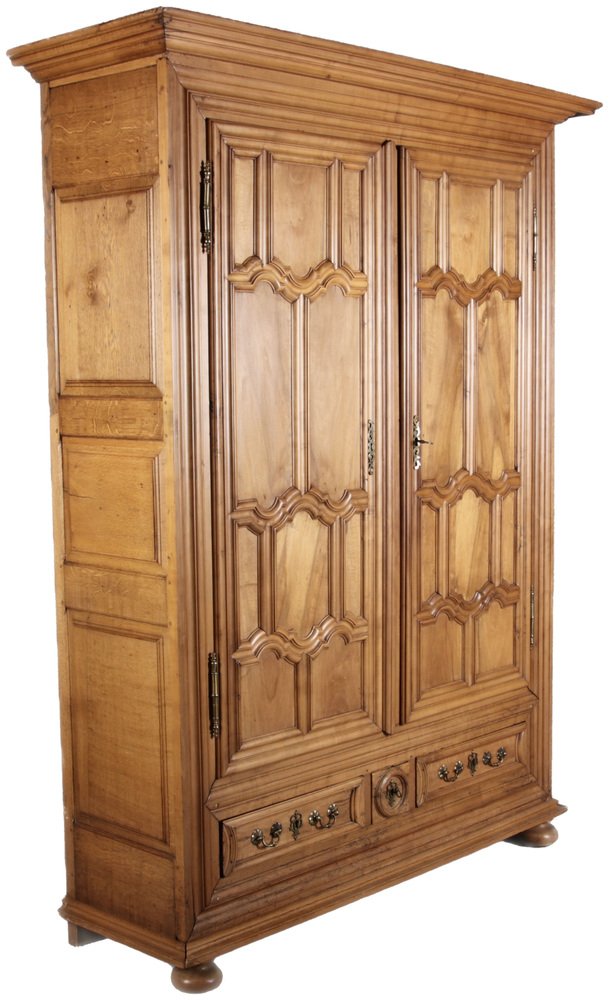 Antique Lotringer Cabinet, 1730 for sale at Pamono