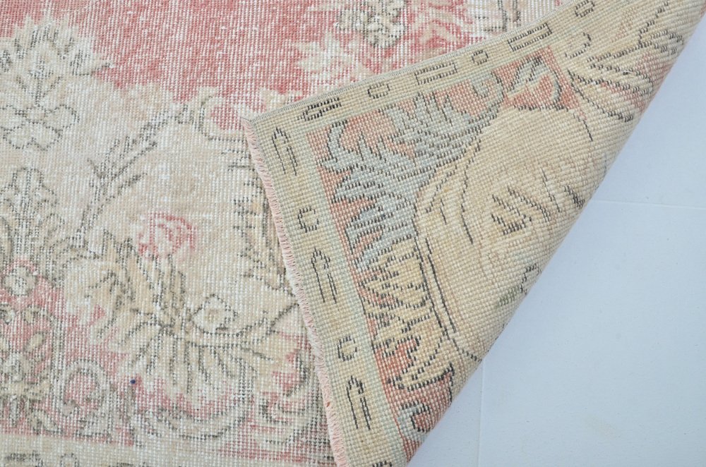 Vintage Modern Faded Rug for sale at Pamono