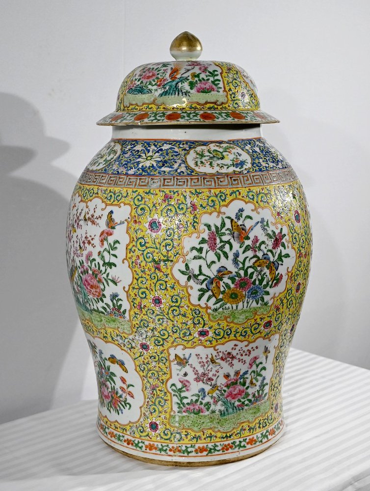 Antique Porcelain Potiche, 1890s for sale at Pamono