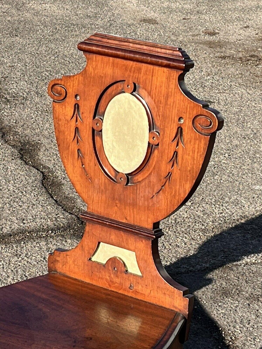 Set of Victorian Shield Back Hall Chairs in Mahogany for sale at Pamono