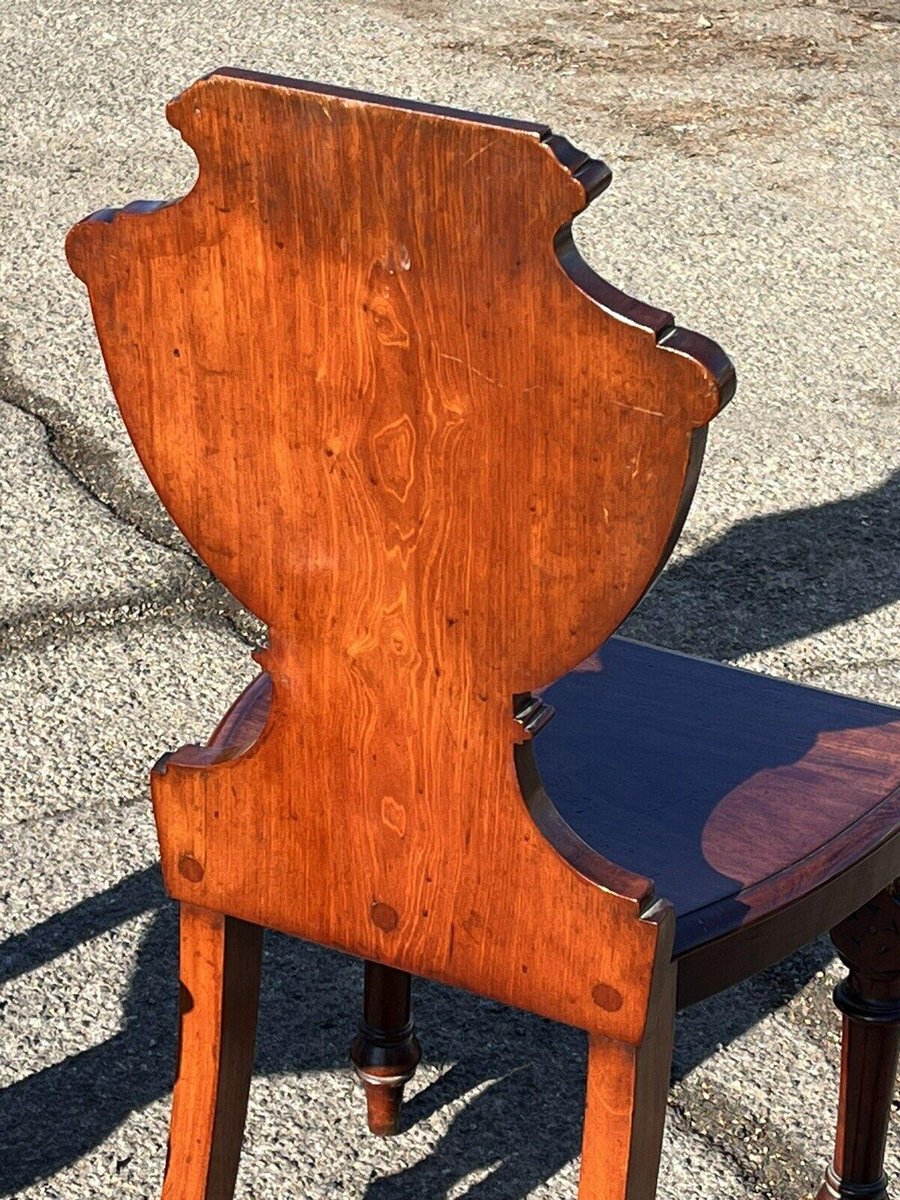 Set of Victorian Shield Back Hall Chairs in Mahogany for sale at Pamono