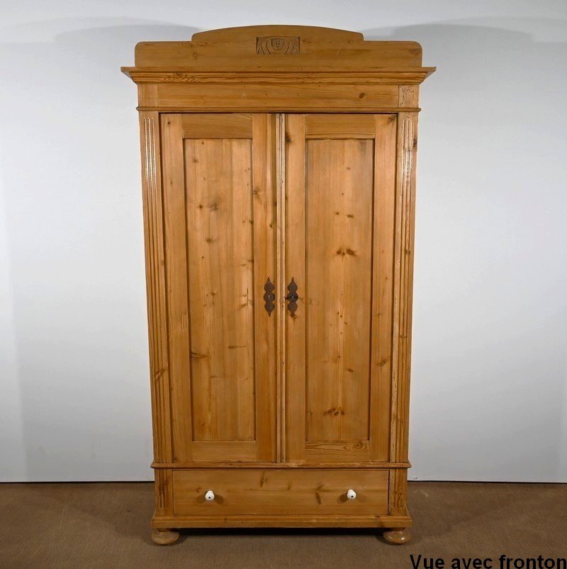 Armoire en Pin, Eastern Country, 1900s en vente sur Pamono