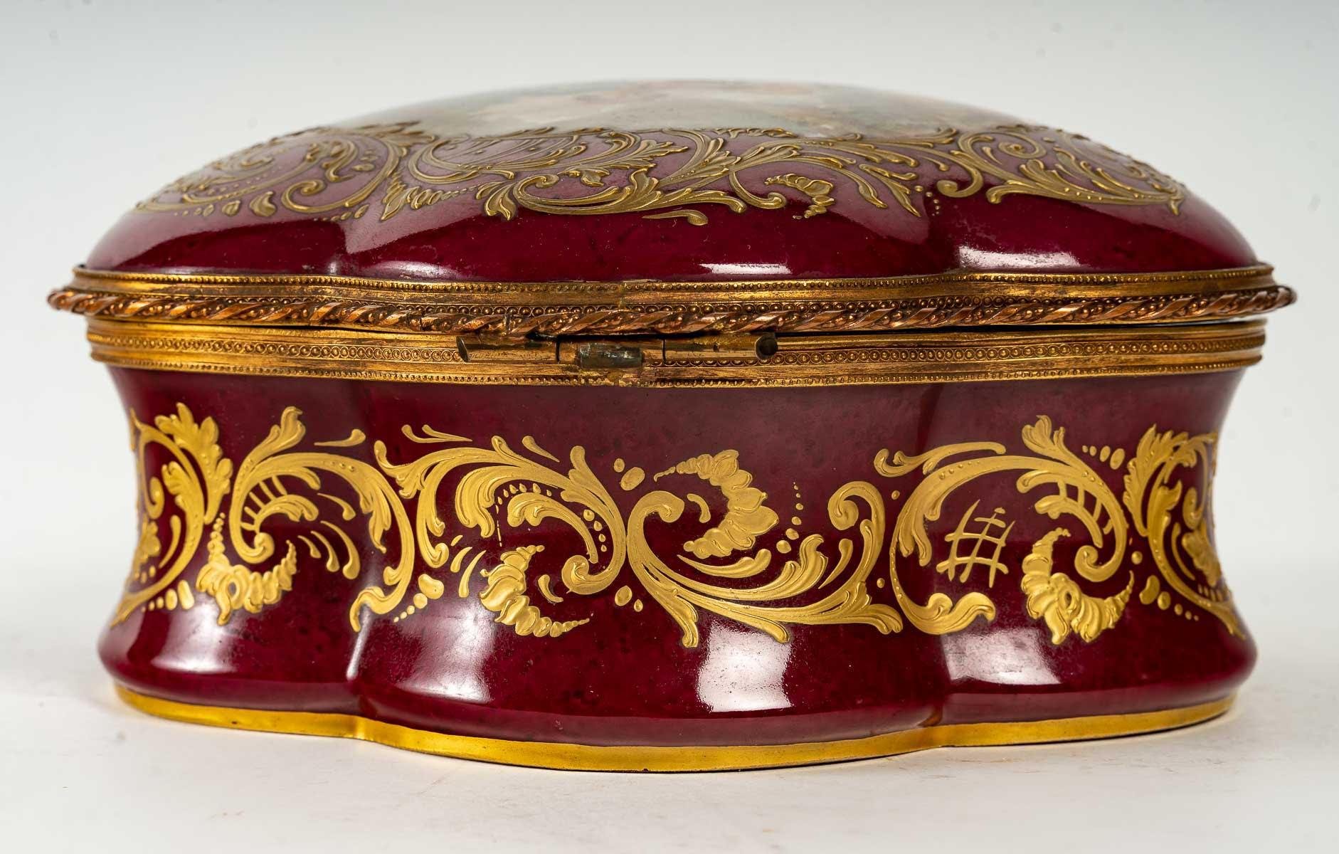 Napoleon III Sèvres Porcelain Box for sale at Pamono