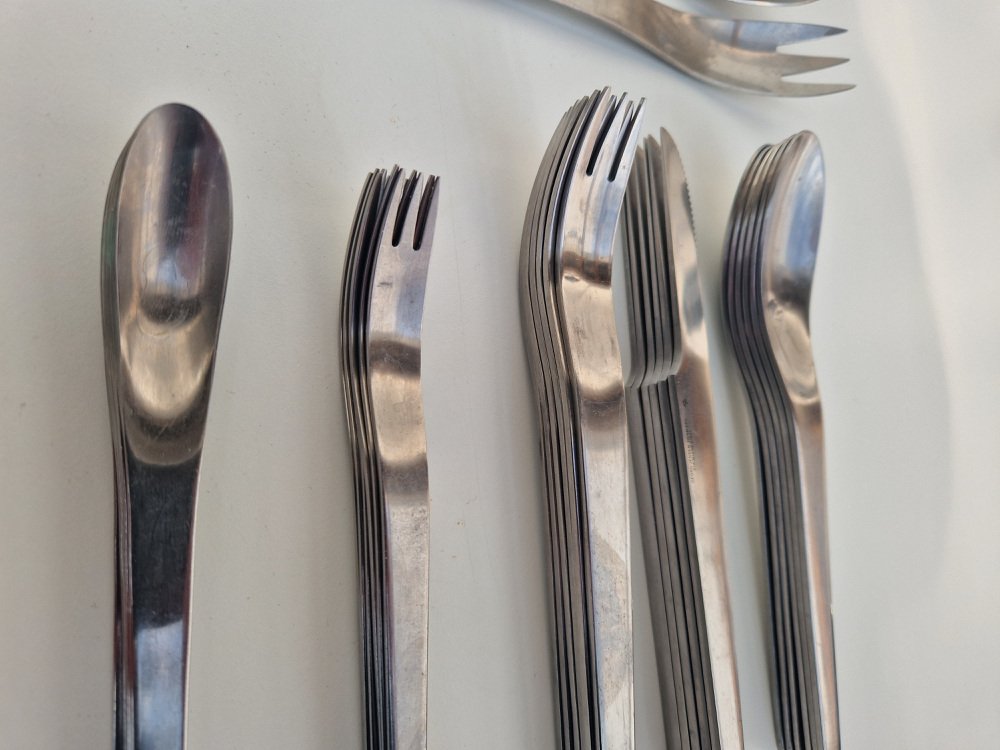 Posate moderne di Arne Jacobsen per Georg Jensen, set di 33 in vendita ...