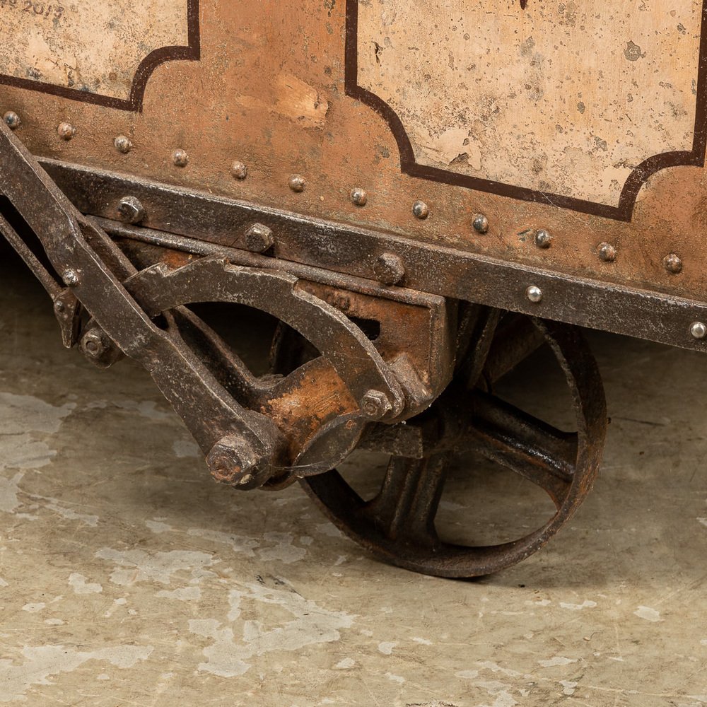 Vagón de carga victoriano del siglo XIX con tablero de roble, década de ...