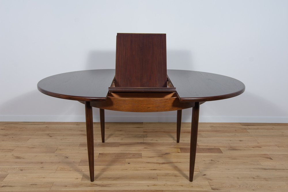 Mid-Century Round Teak Fresco Dining Table from G-Plan, 1960s for sale ...