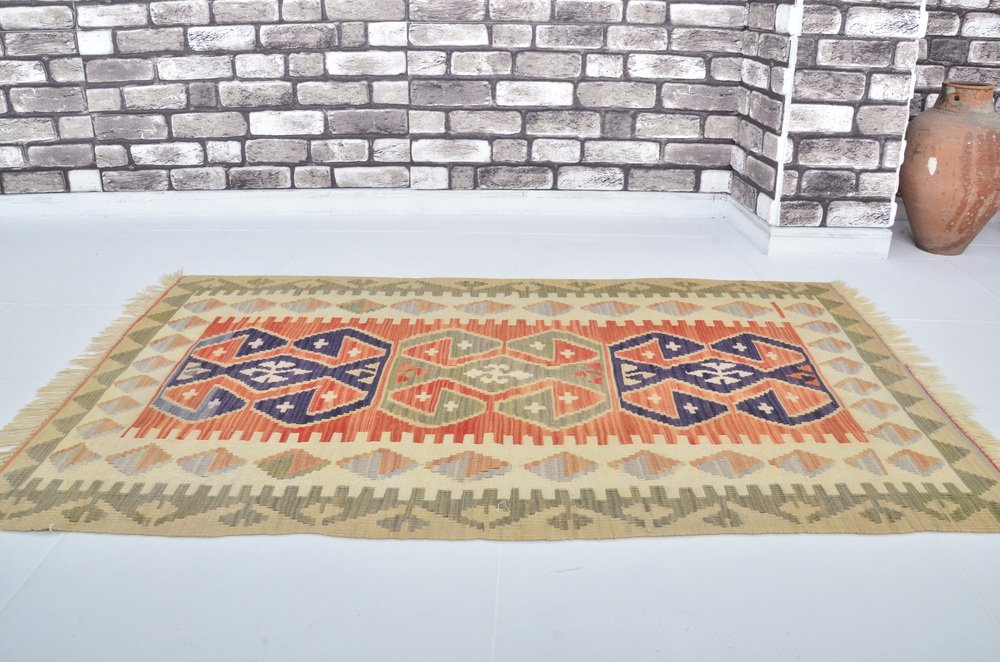 Handgeknüpfter Mid-Century Modern Kelim Teppich bei Pamono kaufen