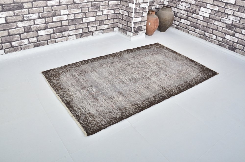 Turkish Rustic Rug in Grey for sale at Pamono