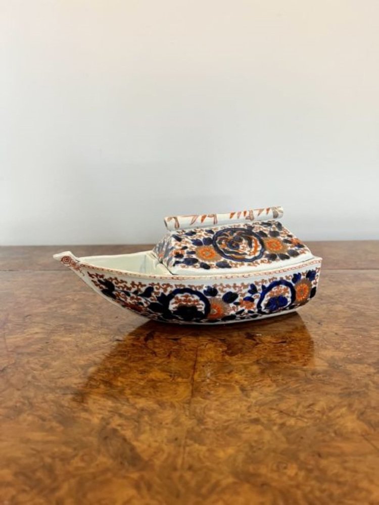 Japanese Imari Boat Shaped Dish, 1900s for sale at Pamono