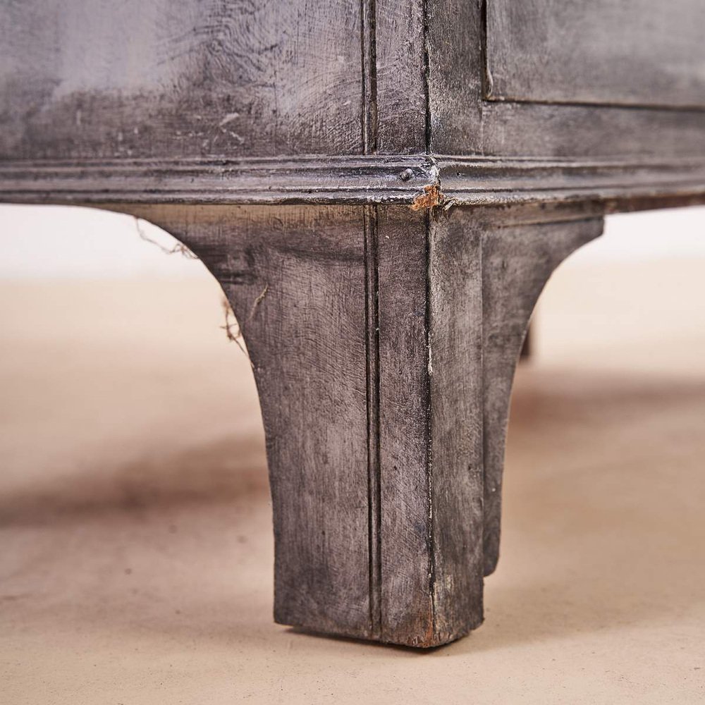 Distressed Chest of 4 Drawers for sale at Pamono