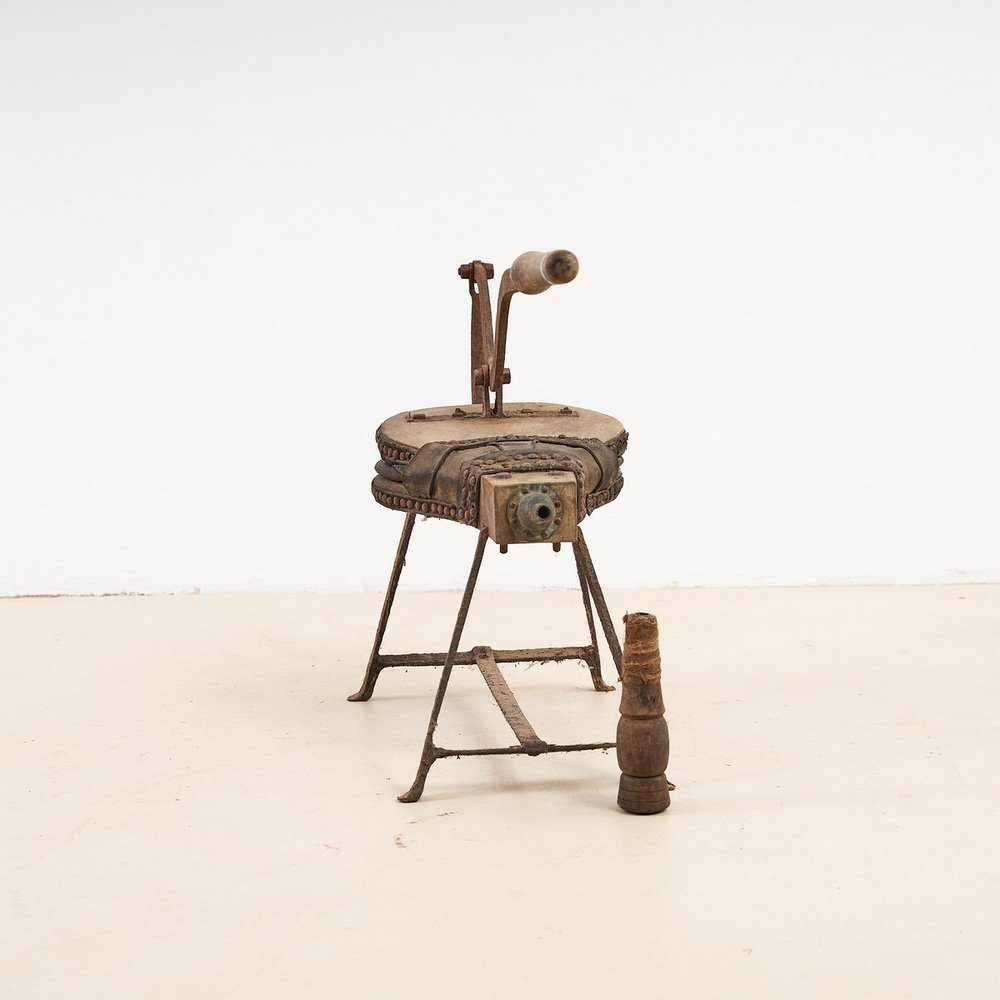 Large Antique Rustic Bellows for sale at Pamono