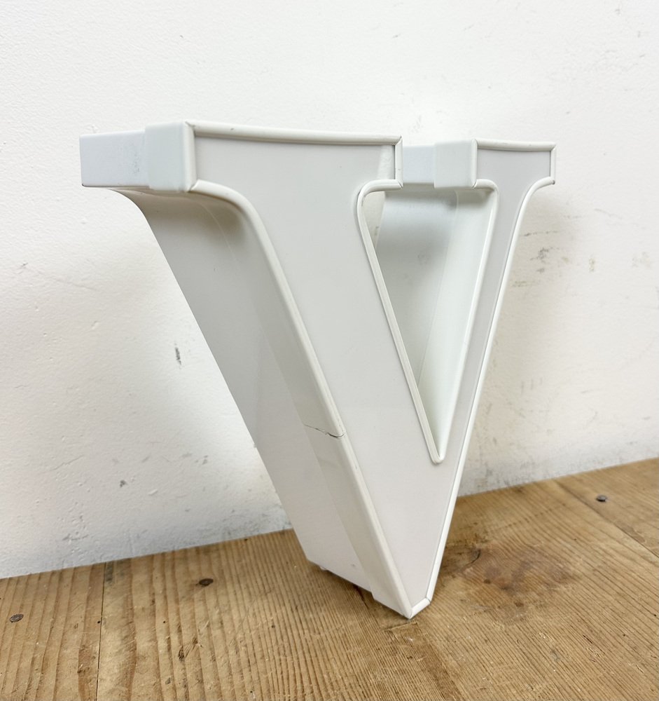 Vintage Illuminated Letter V, 1980s for sale at Pamono