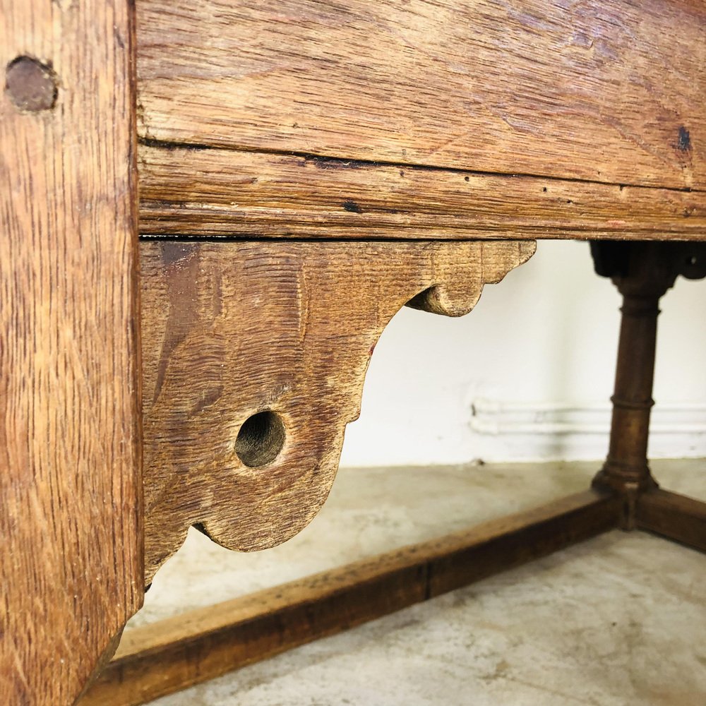 17th Century Oak Bakery Table for sale at Pamono