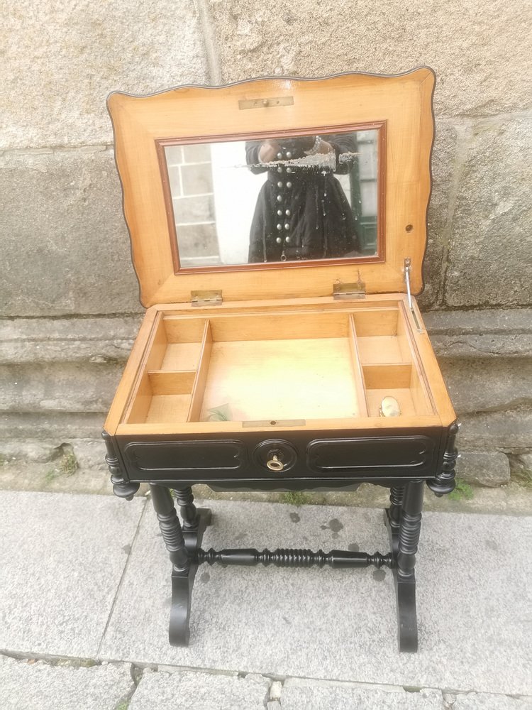 Antique Sewing Table, 1890s for sale at Pamono