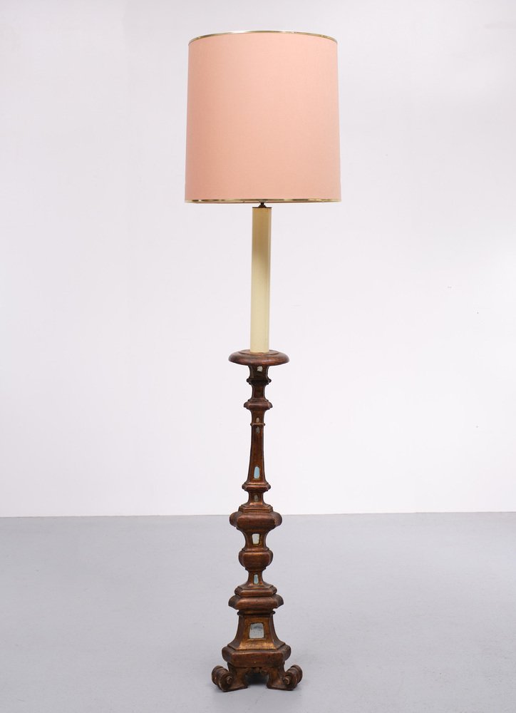 Italian Gilded Wood Rococo Floor Lamp, 1950s for sale at Pamono
