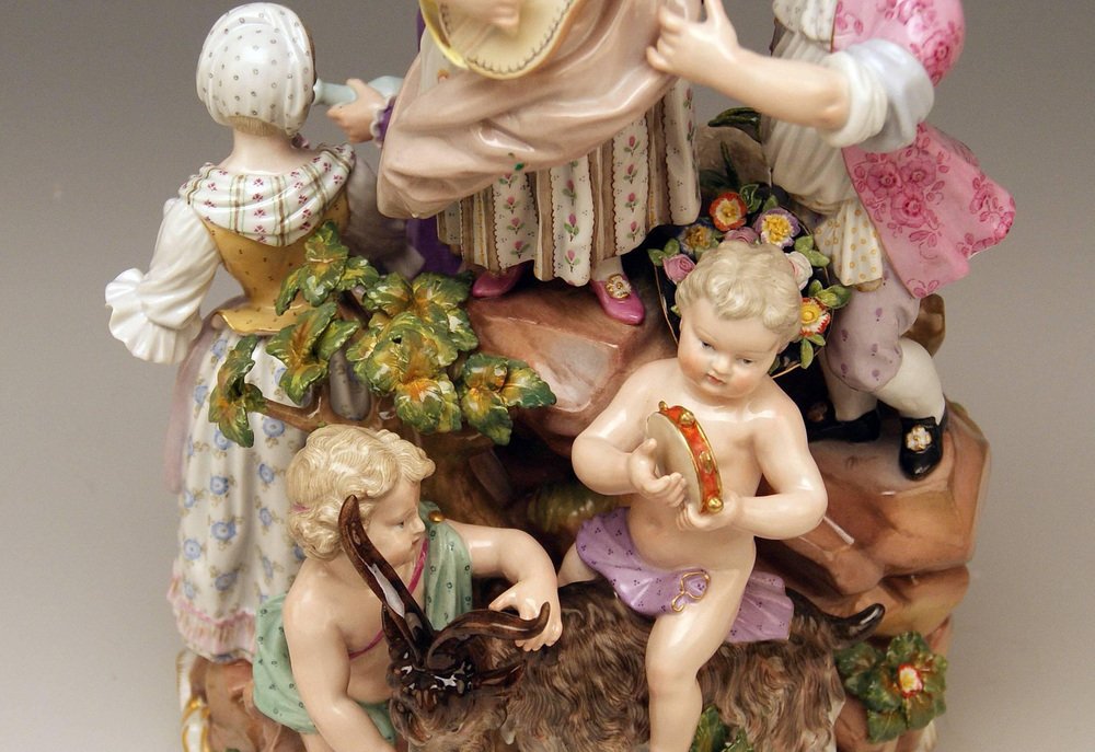 Bucolic Festival Cherubs Figurines from Meissen, 1870 for sale at Pamono