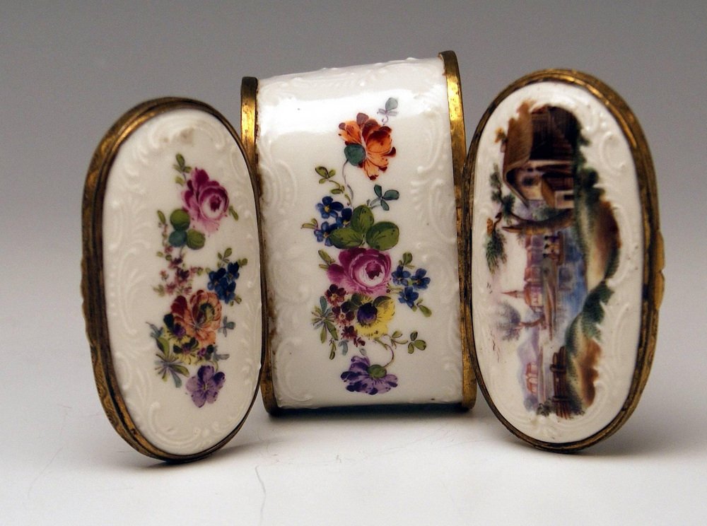 Painted Dual Lidded Rococo Box from Meissen, 1750 for sale at Pamono