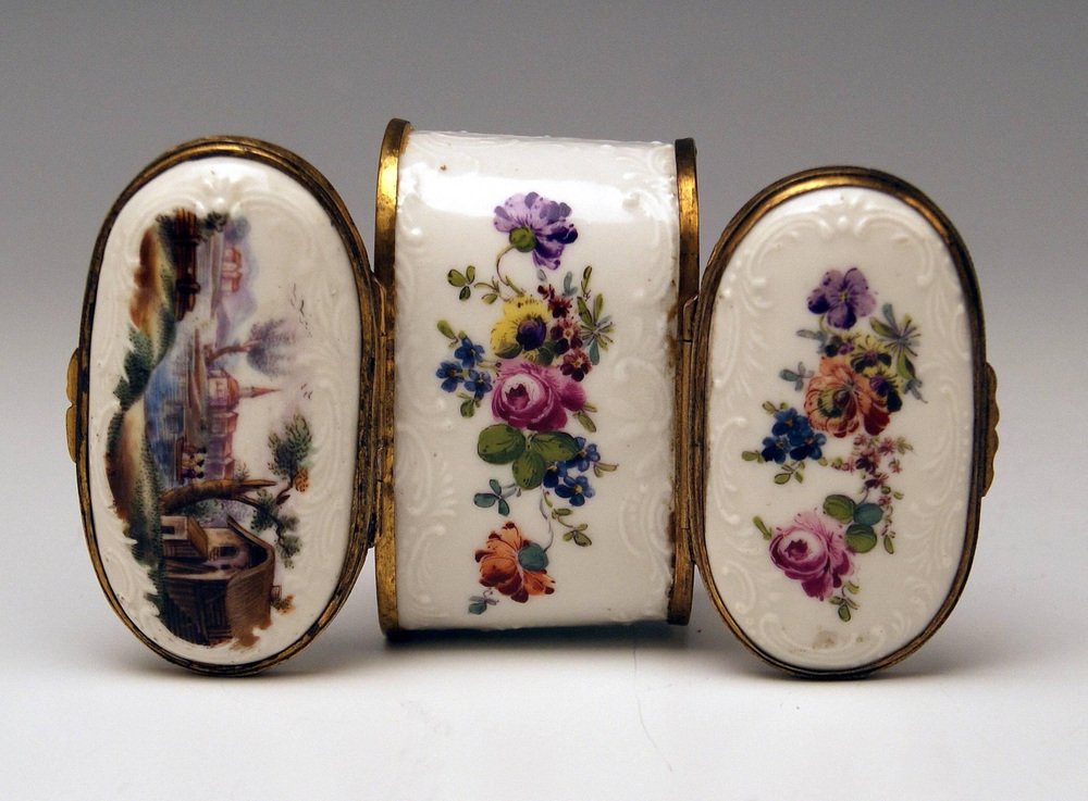 Painted Dual Lidded Rococo Box from Meissen, 1750 for sale at Pamono