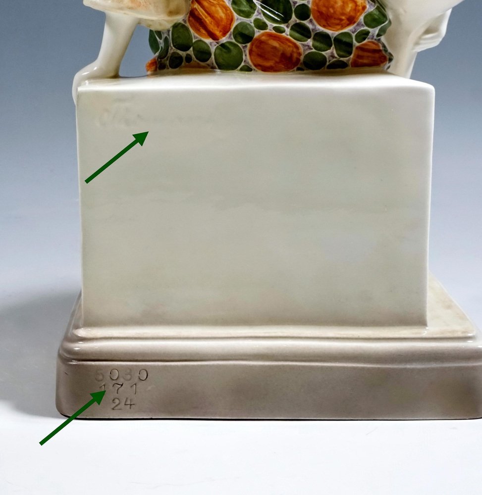 Art Deco Seated Pierrette Figurine with Lute by W. Thomasch for ...