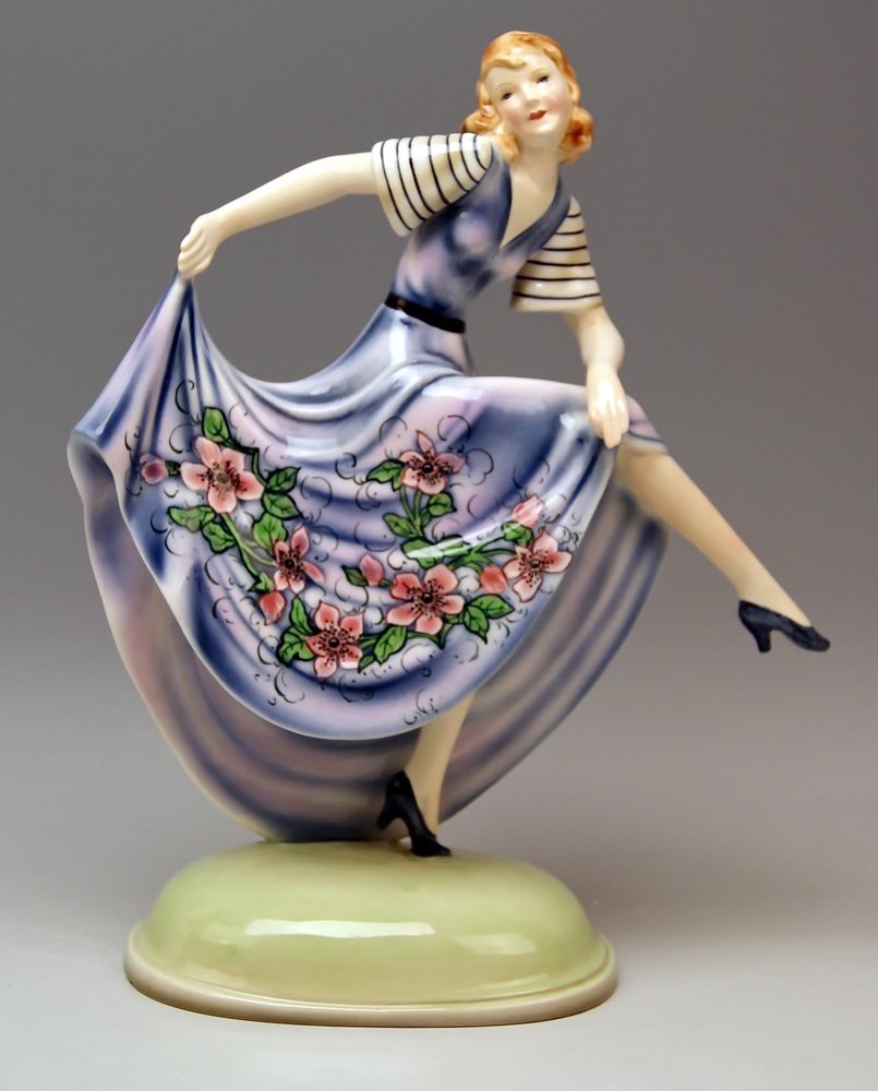 Model 6704 Lady Dancer with Flower Patterned Dress by Dakon for ...