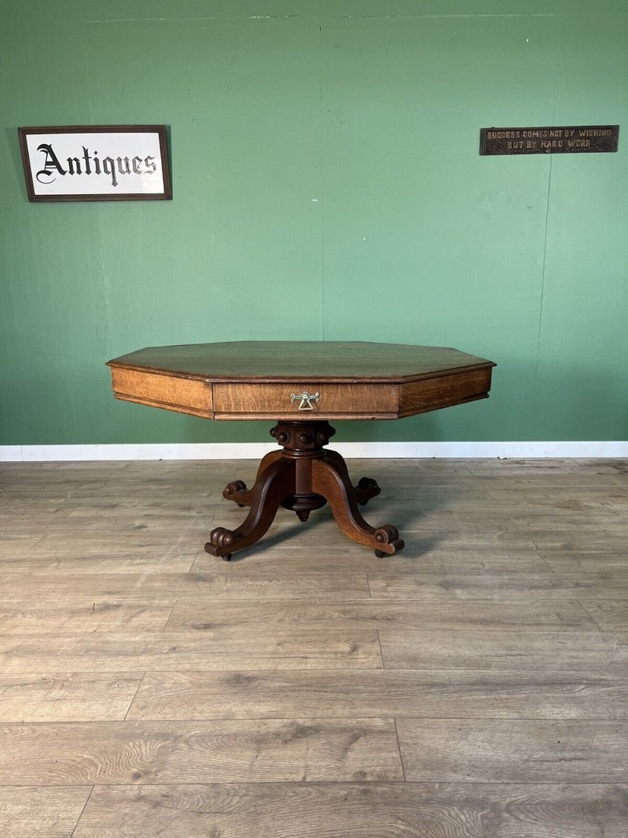 Victorian Octagonal Centre Table for sale at Pamono