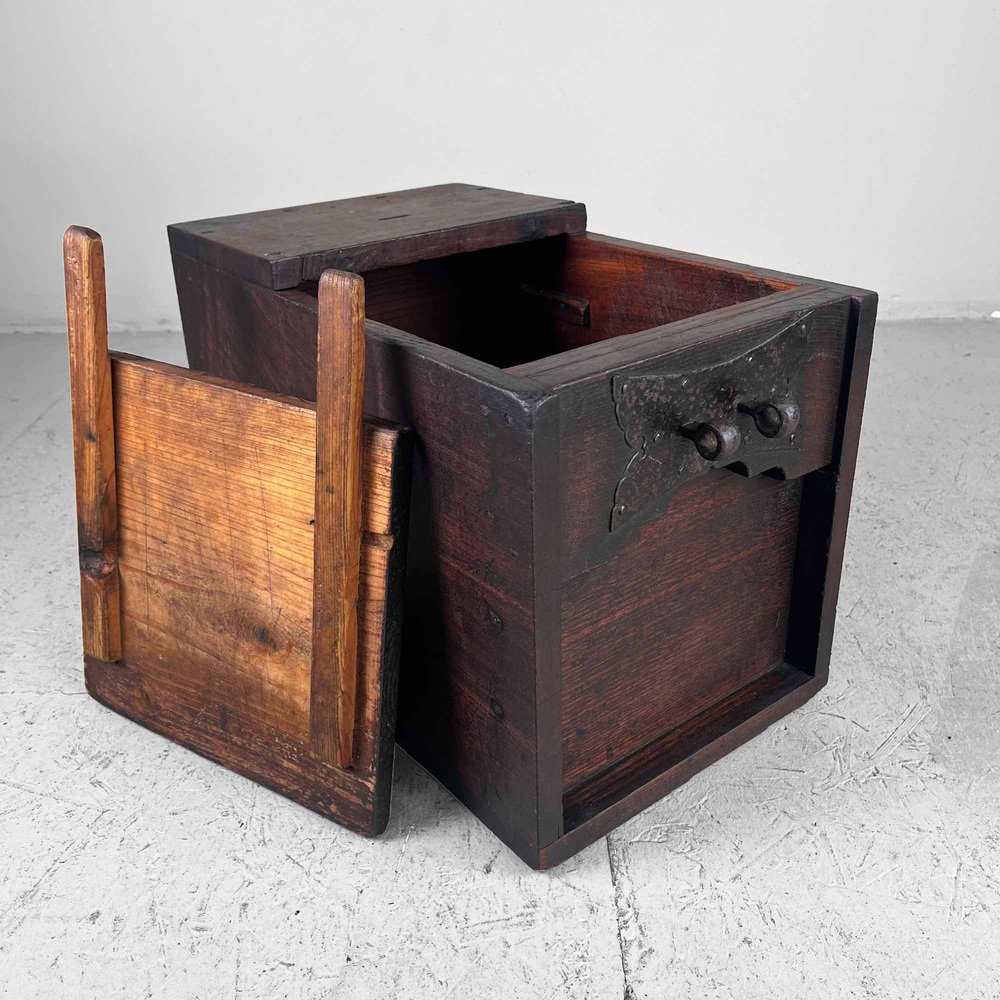 Antique Meiji Temple Sacrificial Block, Japan for sale at Pamono