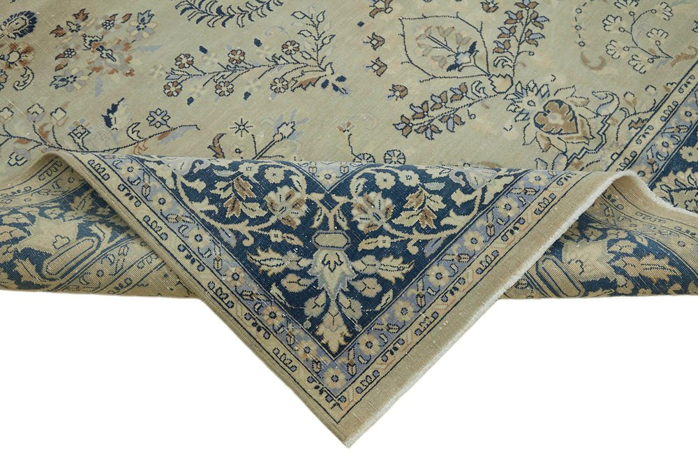 Large Vintage Beige Rug for sale at Pamono