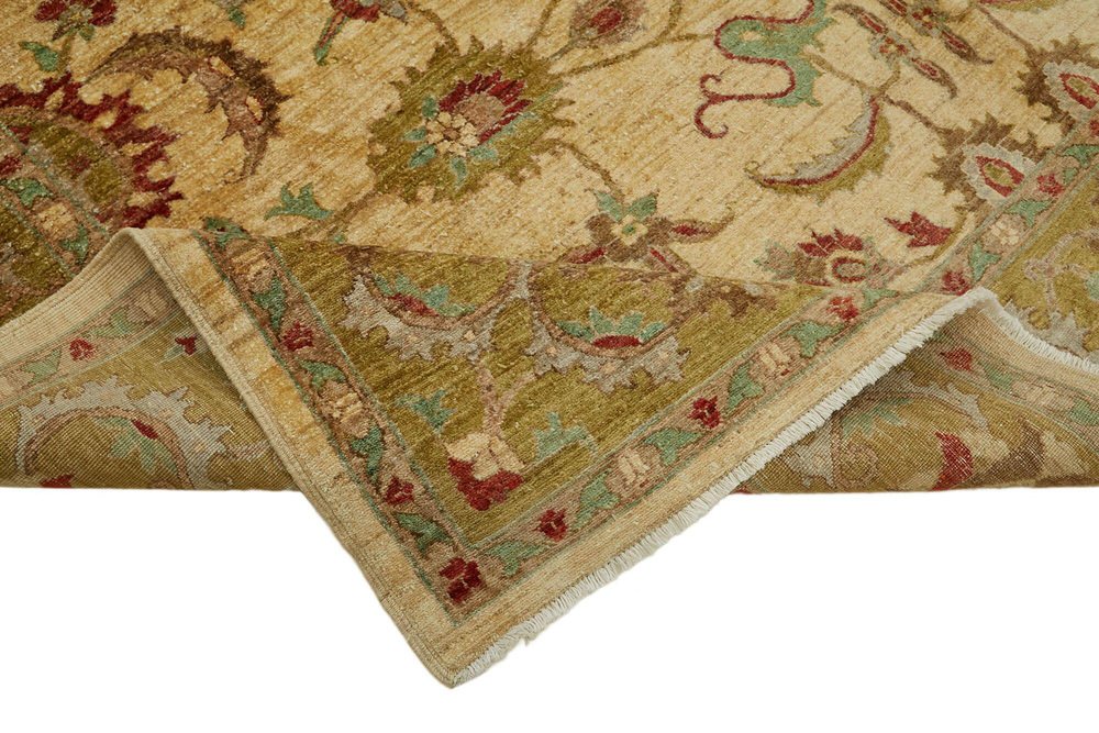 Large Vintage Beige Rug for sale at Pamono