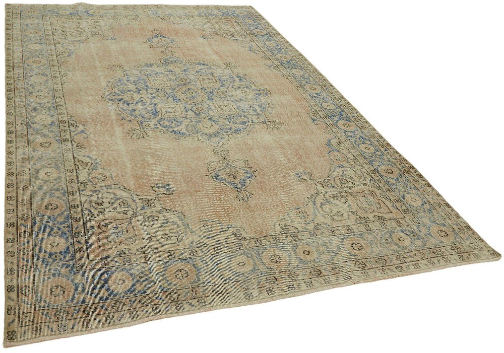 Vintage Turkish Beige Rug for sale at Pamono