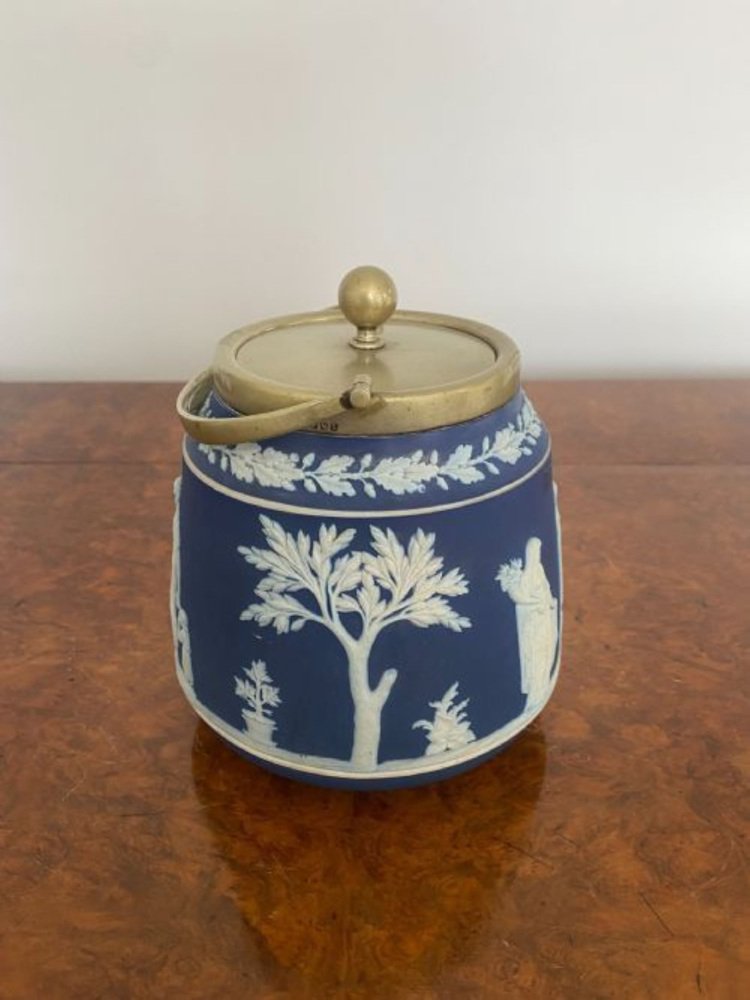 Antique Wedgwood Jasper Ware Biscuit Barrel, 1880s for sale at Pamono