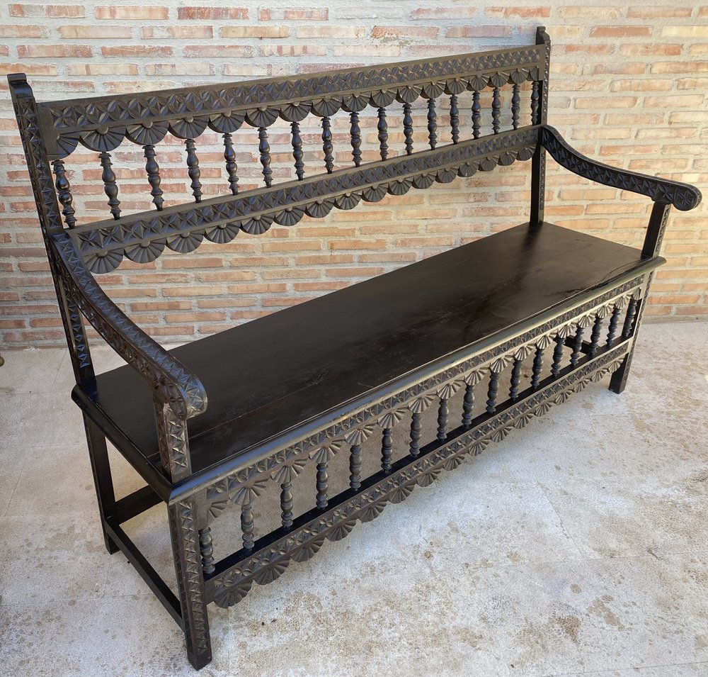 Antique Spanish Colonial Carved Walnut Bench, 1910s for sale at Pamono