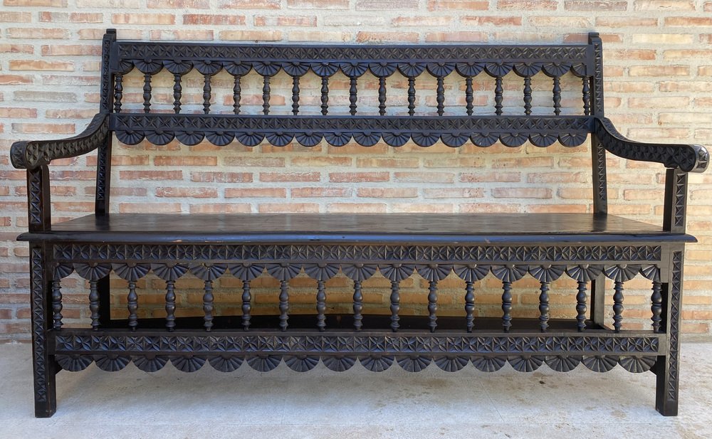 Antique Spanish Colonial Carved Walnut Bench, 1910s for sale at Pamono