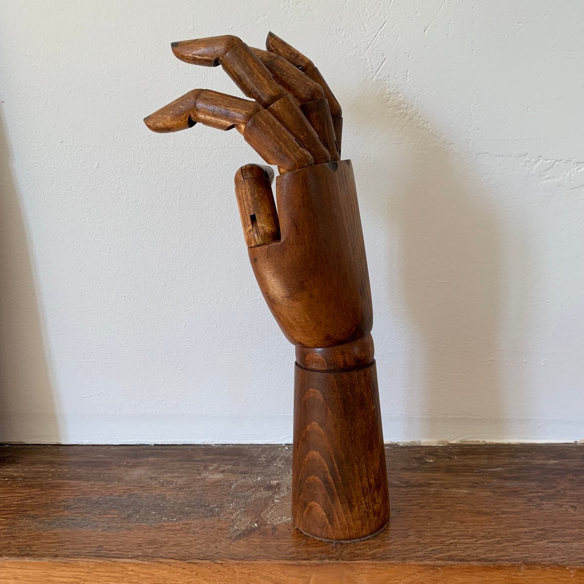 19th Century Wooden Articulated Hand 3 for sale at Pamono