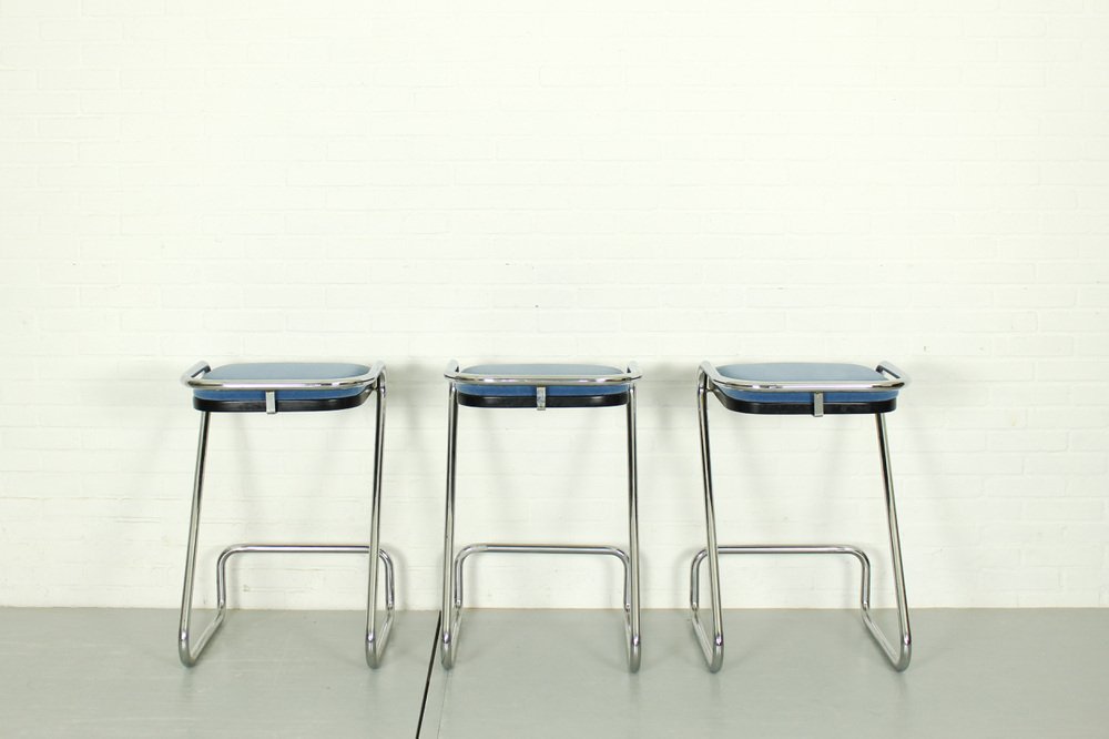 Italian Tubular Z Bar Stools in Chrome, 1970s, Set of 3 for sale at Pamono