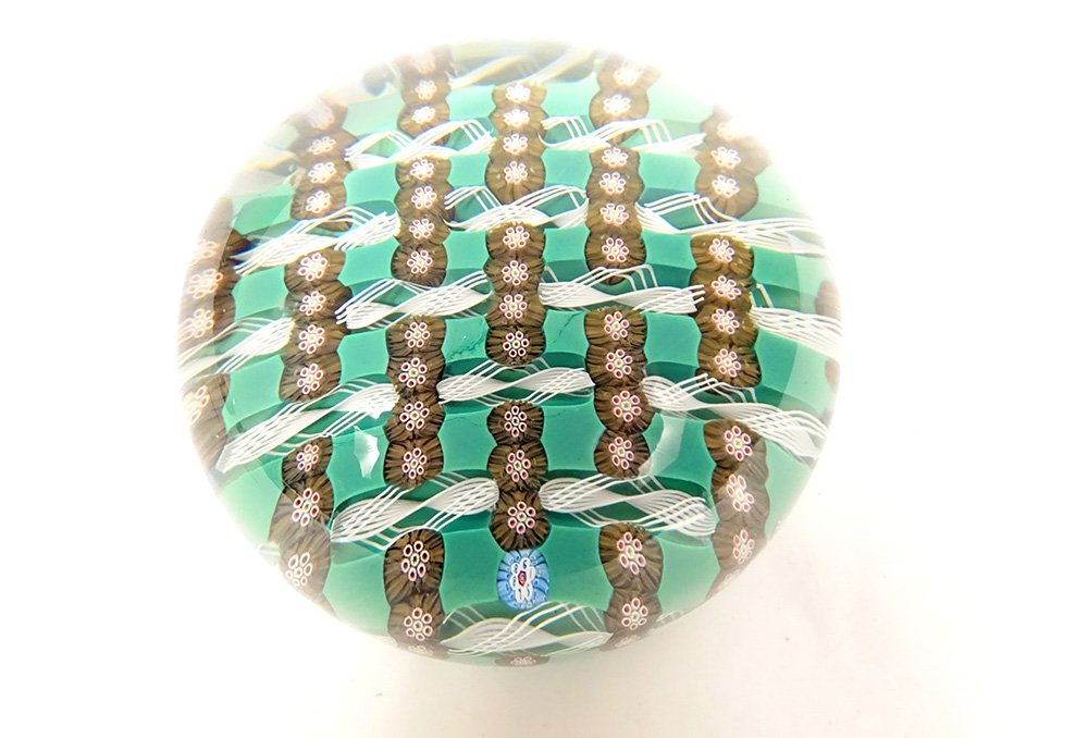 20th Century Crystal Paperweight from Saint-Louis for sale at Pamono