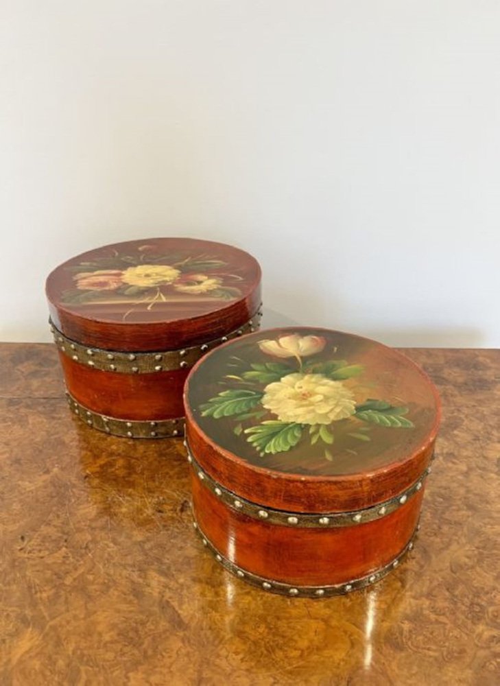 Hand Painted Circular Storage Boxes, 1920s, Set of 2 for sale at Pamono