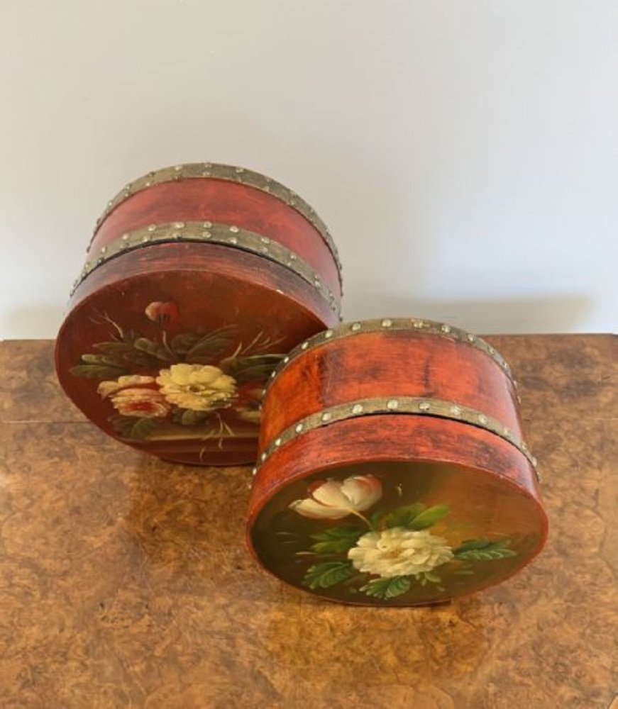 Hand Painted Circular Storage Boxes, 1920s, Set of 2 for sale at Pamono