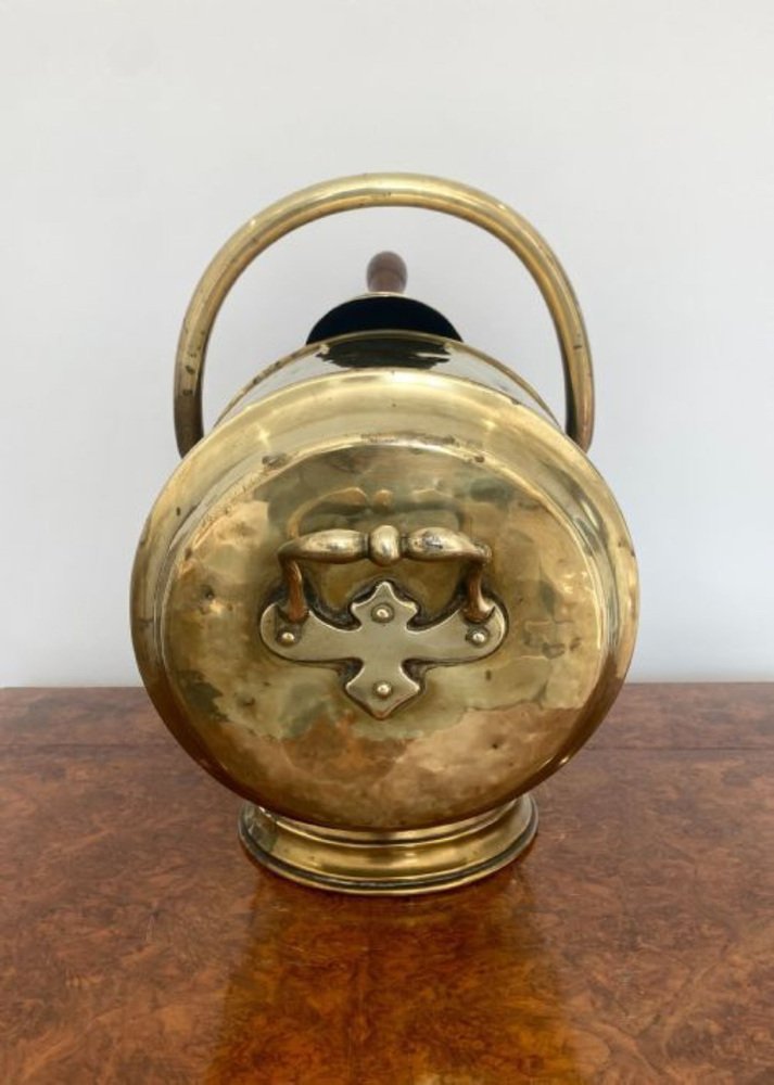 George III Messing Helm Kohlen Scuttle mit Original Schaufel, 1800er ...