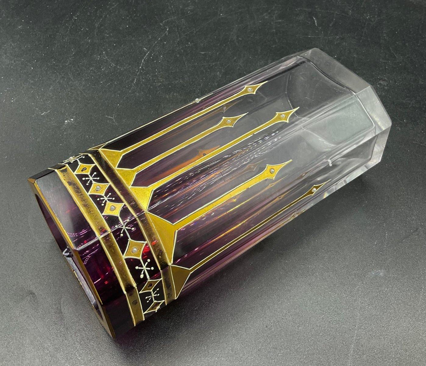 Art Deco Octagonal Vase from Moser Glas for sale at Pamono